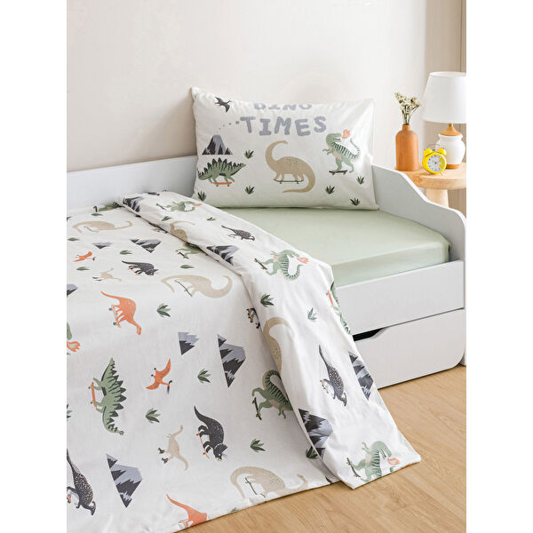 Desenli Pamuklu Çocuk Nevresim Takımı Desenli Pamuklu Çocuk Nevresim Takımı