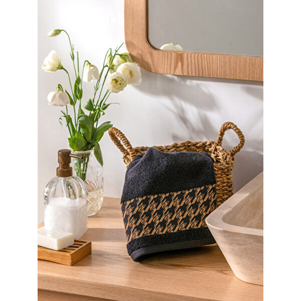 Nakışlı Pamuklu Yüz Havlusu 50x80 Cm Nakışlı Pamuklu Yüz Havlusu 50x80 Cm
