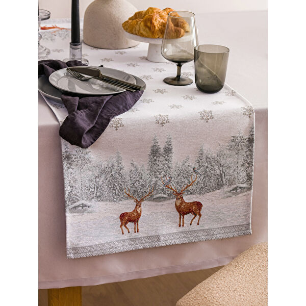 Kış Temalı Geyik Baskılı Runner 45x120 Cm Kış Temalı Geyik Baskılı Runner 45x120 Cm