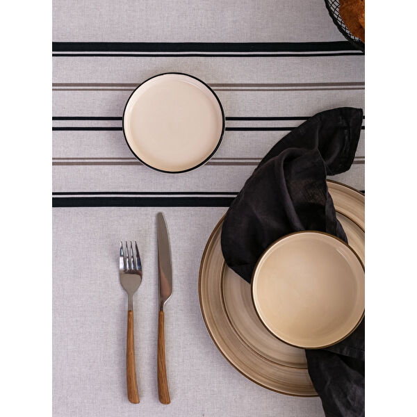 Düz Seramik Pasta Tabağı 12 Cm Düz Seramik Pasta Tabağı 12 Cm