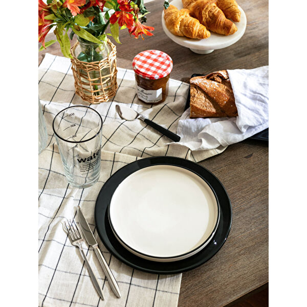 Düz Seramik Pasta Tabağı 20 Cm Düz Seramik Pasta Tabağı 20 Cm