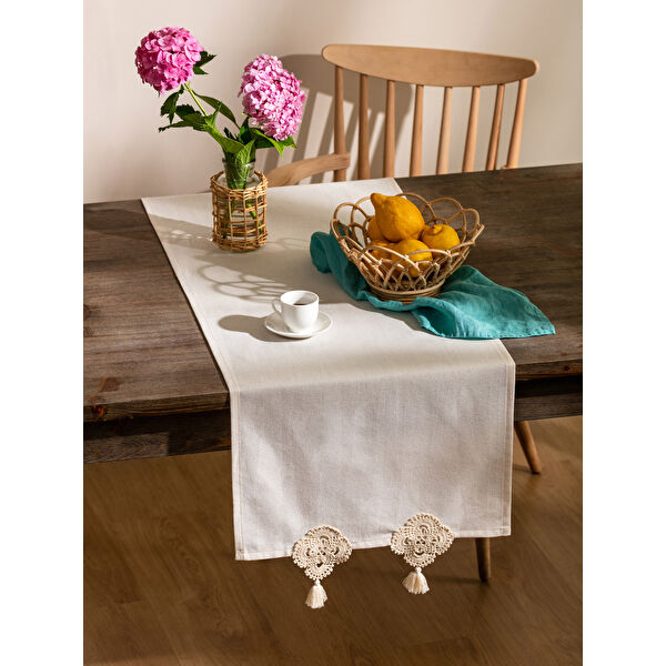 Dantel ve Püskül Detaylı Runner 45x150 Cm Dantel ve Püskül Detaylı Runner 45x150 Cm