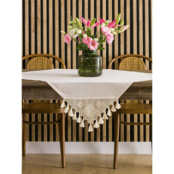 Püsküllü Dantel Detaylı Masa Örtüsü 90x90 Cm Püsküllü Dantel Detaylı Masa Örtüsü 90x90 Cm