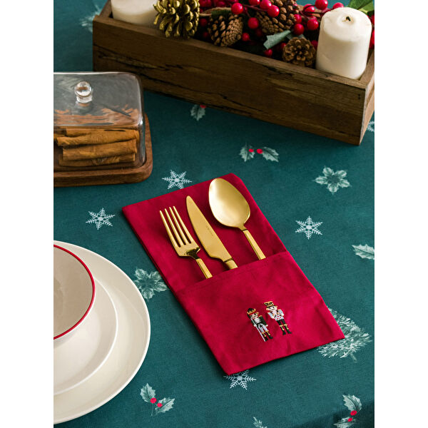 Nakışlı Yılbaşı Detaylı Çatal Bıçak Kılıfı 13x27 Cm Nakışlı Yılbaşı Detaylı Çatal Bıçak Kılıfı 13x27 Cm