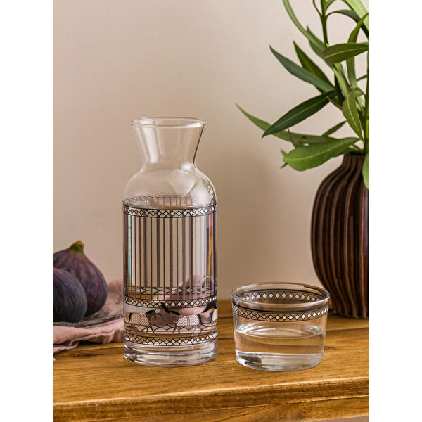 Baskılı Bardak Kapaklı Cam Karaf Sürahi 700 Ml Baskılı Bardak Kapaklı Cam Karaf Sürahi 700 Ml