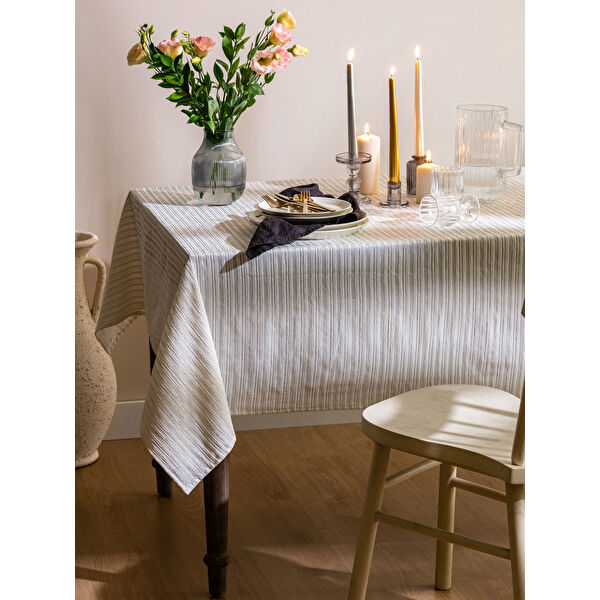 Çizgili Masa Örtüsü 140x180 Cm