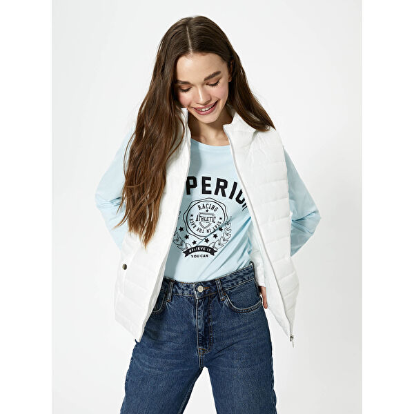 Kapüşon Yaka Fermuar Kapamalı Kadın Yelek Kapüşon Yaka Fermuar Kapamalı Kadın Yelek