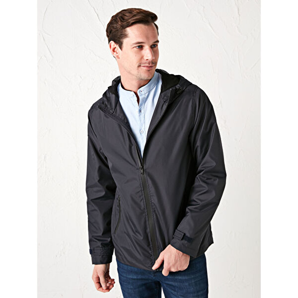 LCW CLASSIC Kapüşonlu Dik Yaka İnce Erkek Mont