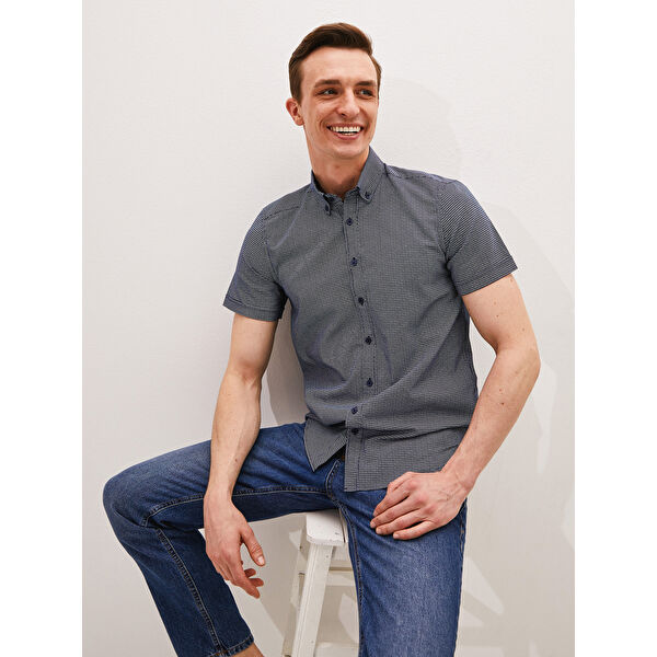 LCW CLASSIC Slim Fit Kısa Kollu Oxford Erkek Gömlek