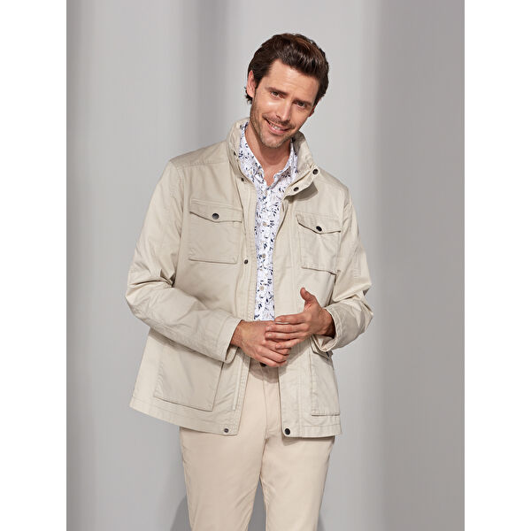 LCW CLASSIC Slim Fit Kısa Kollu Desenli Poplin Erkek Gömlek LCW CLASSIC Slim Fit Kısa Kollu Desenli Poplin Erkek Gömlek