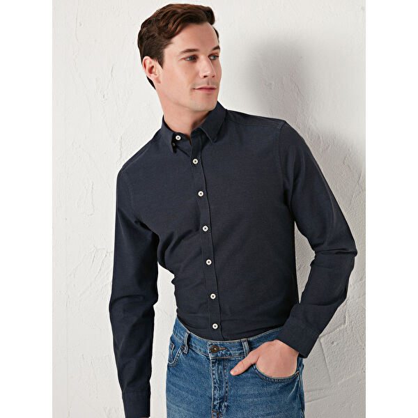 LCW BASIC Slim Fit Uzun Kollu Erkek Gömlek LCW BASIC Slim Fit Uzun Kollu Erkek Gömlek