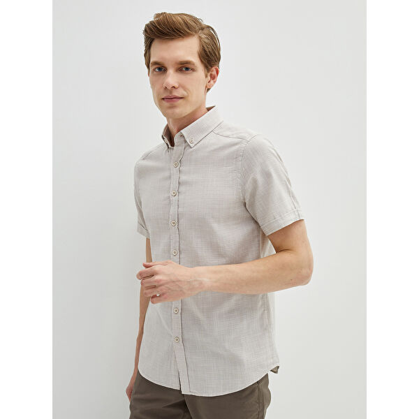 LCW CLASSIC Slim Fit Kısa Kollu Pamuklu Erkek Gömlek LCW CLASSIC Slim Fit Kısa Kollu Pamuklu Erkek Gömlek