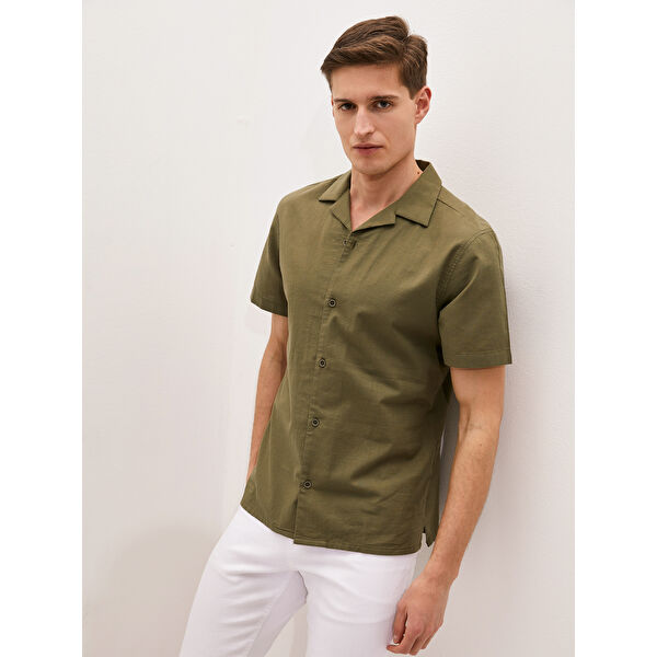 LCW VISION Slim Fit Resort Yaka Kısa Kollu Poplin Erkek Gömlek LCW VISION Slim Fit Resort Yaka Kısa Kollu Poplin Erkek Gömlek