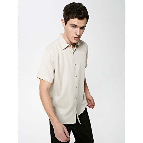 LCW CASUAL Regular Fit Kısa Kollu Gabardin Erkek Gömlek