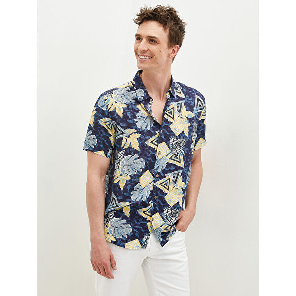 LCW CASUAL Regular Fit Kısa Kollu Gabardin Erkek Gömlek