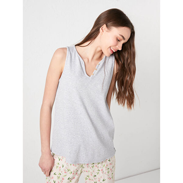 LCW DREAM V Yaka Düz Düğme Detaylı Kadın Pijama Üst