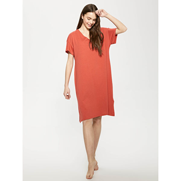 LCW DREAM V Yaka Düz Kısa Kollu Modal Karışımlı Kumaş Kadın Gecelik LCW DREAM V Yaka Düz Kısa Kollu Modal Karışımlı Kumaş Kadın Gecelik