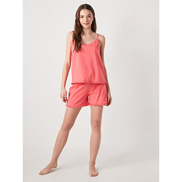 LCW DREAM Kare Yaka İp Askılı Düz Kadın Şortlu Pijama Takımı LCW DREAM Kare Yaka İp Askılı Düz Kadın Şortlu Pijama Takımı