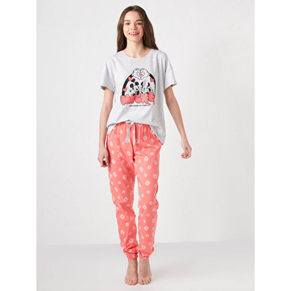 LCW DREAM Bisiklet Yaka Mickey Mouse Baskılı Kısa Kollu Kadın Pijama Takımı LCW DREAM Bisiklet Yaka Mickey Mouse Baskılı Kısa Kollu Kadın Pijama Takımı