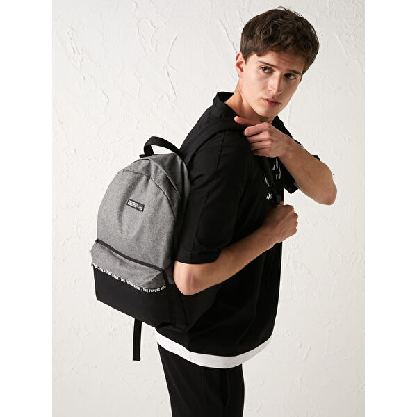 Etiket Detaylı Erkek Sırt Çantası