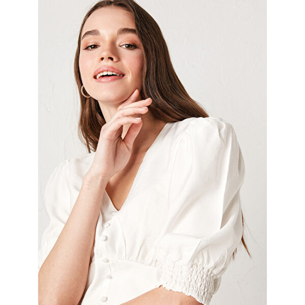 LCW CASUAL V Yaka Kısa Kollu Düğme Detaylı Dobby Kadın Bluz