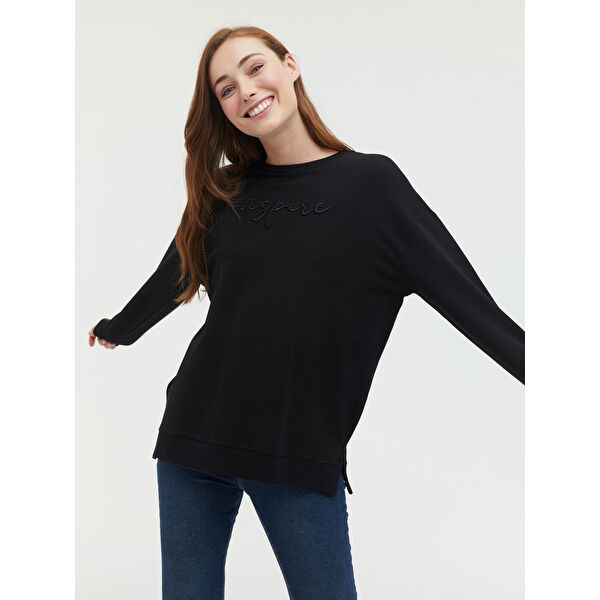 LCW CLASSIC Bisiklet Yaka Slogan Nakışlı Sweatshirt