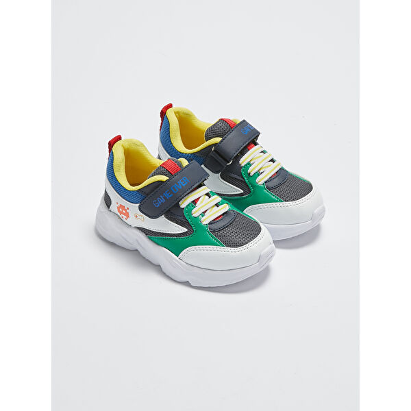 Bağcıklı File Detaylı Erkek Çocuk Spor Ayakkabı Bağcıklı File Detaylı Erkek Çocuk Spor Ayakkabı