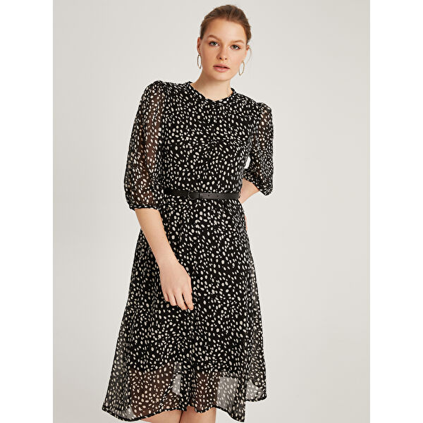 LCW CLASSIC Kemerli Balon Kol Desenli Elbise LCW CLASSIC Kemerli Balon Kol Desenli Elbise