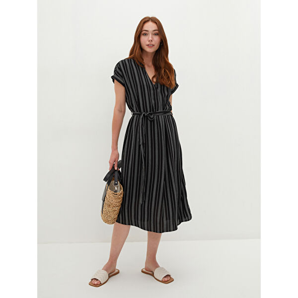 LCW CLASSIC Kaçık Yaka Çizgili Beli Kemerli Kısa Kollu Poplin Kadın Elbise