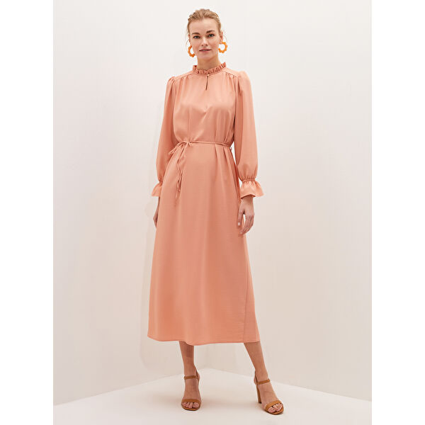 LCW CLASSIC Fırfırlı Yaka Düz Bağlama Detaylı Uzun Kollu Kadın Elbise