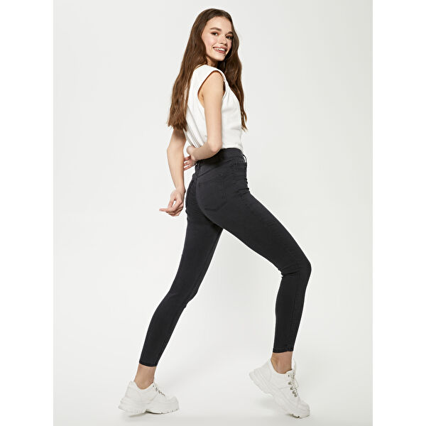 Yüksek Bel Ekstra Dar Fit Kadın Jean Pantolon Yüksek Bel Ekstra Dar Fit Kadın Jean Pantolon