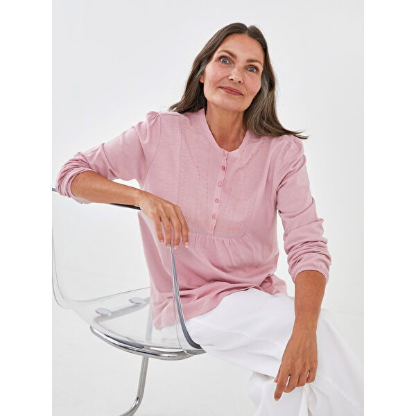 LCW GRACE Bisiklet Yaka Düğme Detaylı Nakışlı Bluz LCW GRACE Bisiklet Yaka Düğme Detaylı Nakışlı Bluz