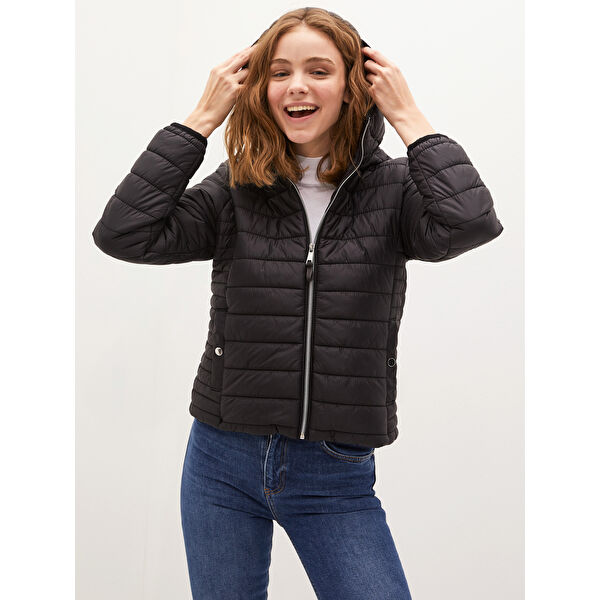 LCW CLASSIC Kapüşonlu Uzun Kollu Kadın Şişme Mont