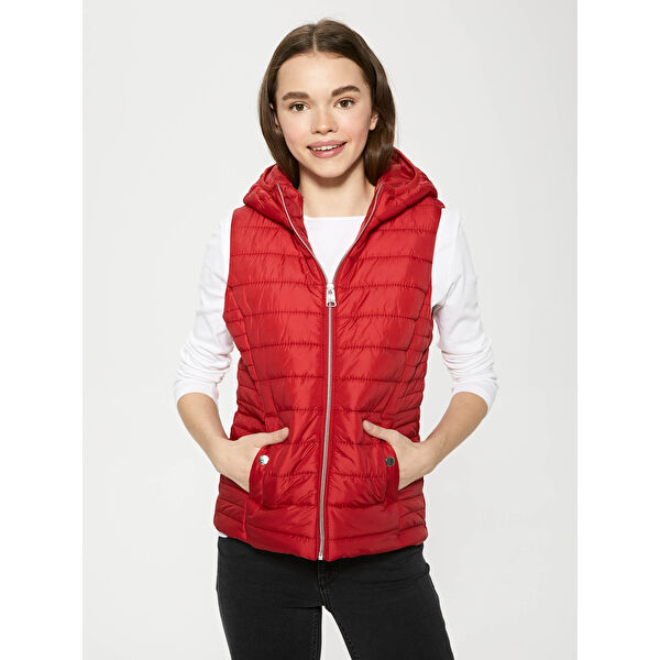 Kapüşon Yaka Fermuar Kapamalı Kadın Yelek Kapüşon Yaka Fermuar Kapamalı Kadın Yelek