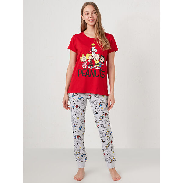 LCW DREAM Bisiklet Yaka Peanuts Baskılı Kısa Kollu Kadın Pijama Takımı LCW DREAM Bisiklet Yaka Peanuts Baskılı Kısa Kollu Kadın Pijama Takımı