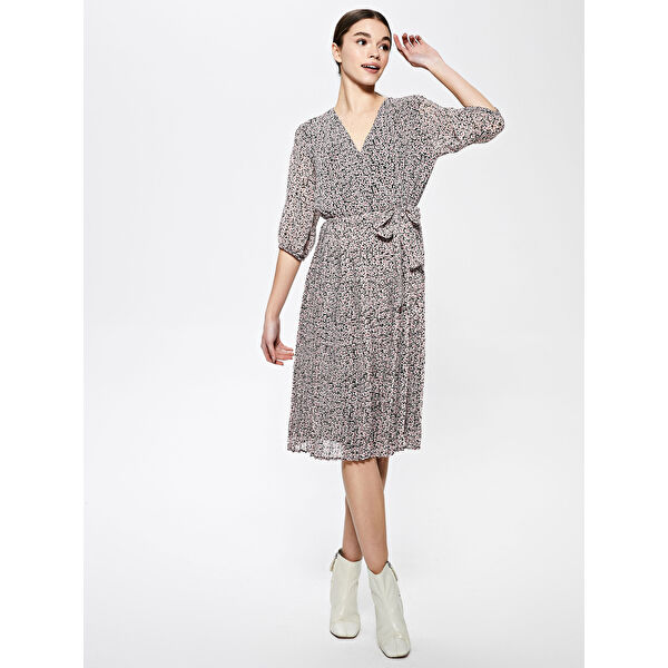 LCW CLASSIC V Yaka Desenli Kısa Kollu Şifon Kadın Elbise