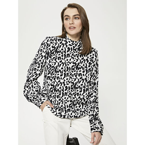 LCW CLASSIC Yarım Balıkçı Yaka Desenli Uzun Kollu Viskon Kadın Bluz