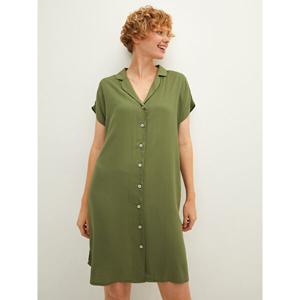 Gömlek Yaka Desenli Kısa Kollu Vual Kumaş Kadın Plaj Elbisesi Gömlek Yaka Desenli Kısa Kollu Vual Kumaş Kadın Plaj Elbisesi