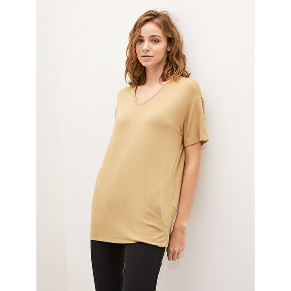 LCW BASIC V Yaka Düz Kısa Kollu Dökümlü Viskon Kumaştan Kadın Tişört LCW BASIC V Yaka Düz Kısa Kollu Dökümlü Viskon Kumaştan Kadın Tişört
