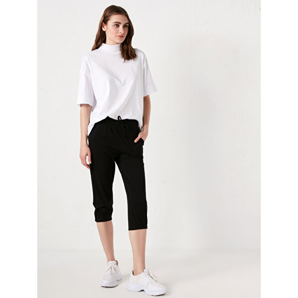 Beli Lastikli Bağlama Detaylı Kadın Capri Beli Lastikli Bağlama Detaylı Kadın Capri