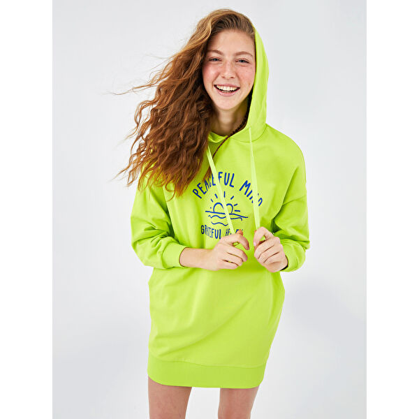 XSIDE Kapüşonlu Baskılı Uzun Kollu Oversize Kadın Elbise XSIDE Kapüşonlu Baskılı Uzun Kollu Oversize Kadın Elbise