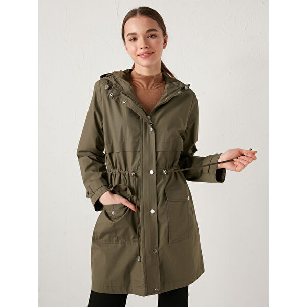 LCW CLASSIC Kapüşonlu Düz Uzun Kollu İnce Kadın Mont