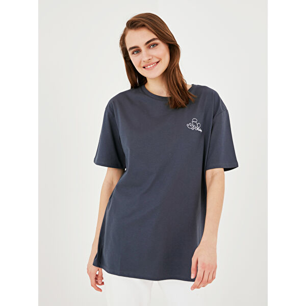 Bisiklet Yaka Mickey Mouse Nakışlı Kısa Kollu Kadın Tişört Anne Kız Kombini