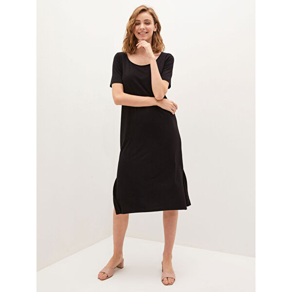 LCW CLASSIC Bisiklet Yaka Düz Kısa Kollu Yırtmaç Detaylı Kadın Elbise