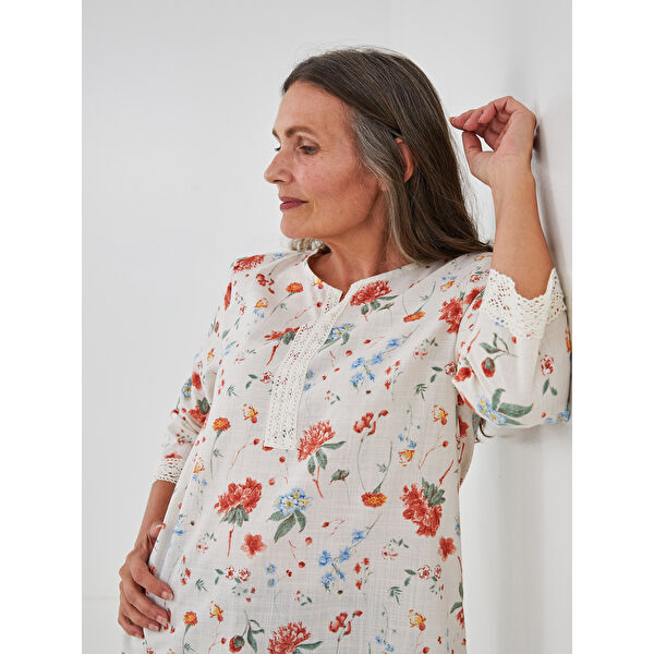 LCW GRACE Kaçık Yaka Çiçek Baskılı Nakış Detaylı Pamuklu Kadın Bluz LCW GRACE Kaçık Yaka Çiçek Baskılı Nakış Detaylı Pamuklu Kadın Bluz