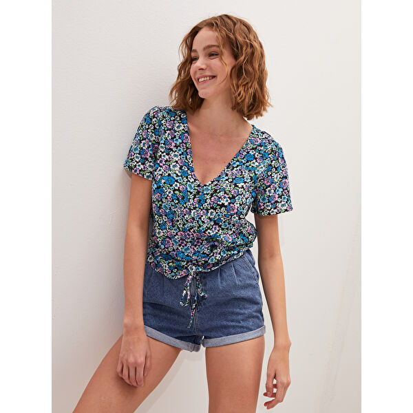 LCW CASUAL V Yaka Çiçekli Kısa Kollun Maroken Kumaş Kadın Bluz