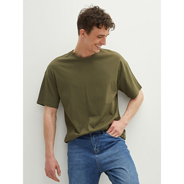 Bisiklet Yaka Kısa Kollu Basic Oversize Erkek Tişört Bisiklet Yaka Kısa Kollu Basic Oversize Erkek Tişört