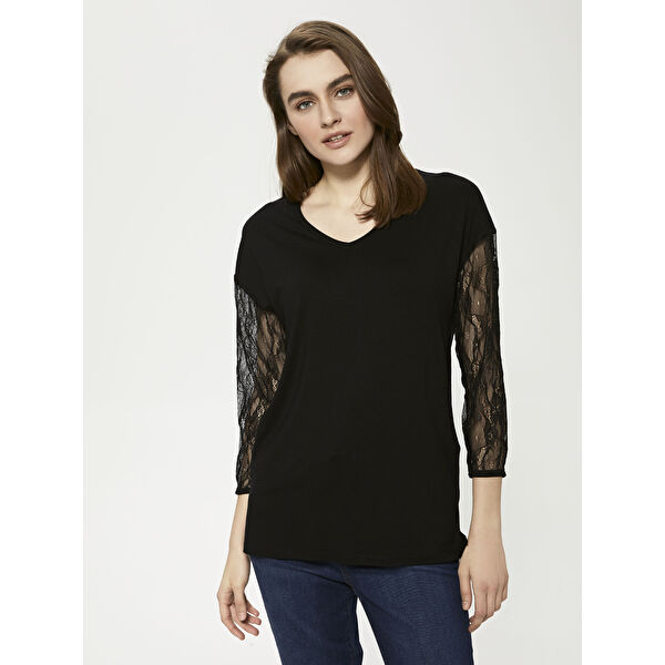 V Yaka Kolları Dantel Detaylı Kadın Bluz