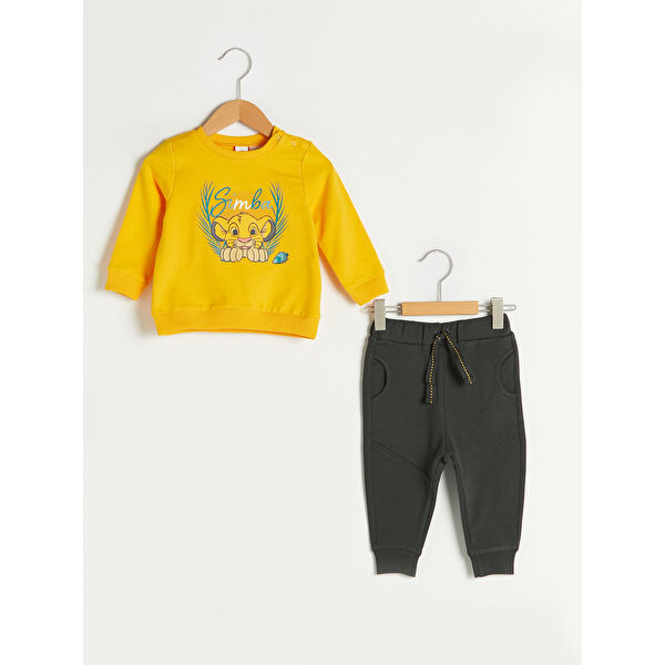 Bisiklet Yaka Uzun Kollu Aslan Kral Baskılı Erkek Bebek Sweatshirt ve Jogger Pantolon 2'li Takım Bisiklet Yaka Uzun Kollu Aslan Kral Baskılı Erkek Bebek Sweatshirt ve Jogger Pantolon 2'li Takım