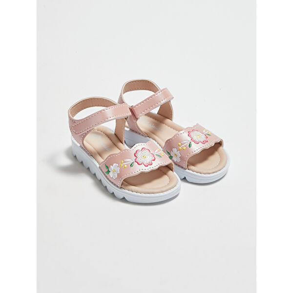 Deri Görünümlü Nakış Detaylı Kız Çocuk Sandalet Deri Görünümlü Nakış Detaylı Kız Çocuk Sandalet